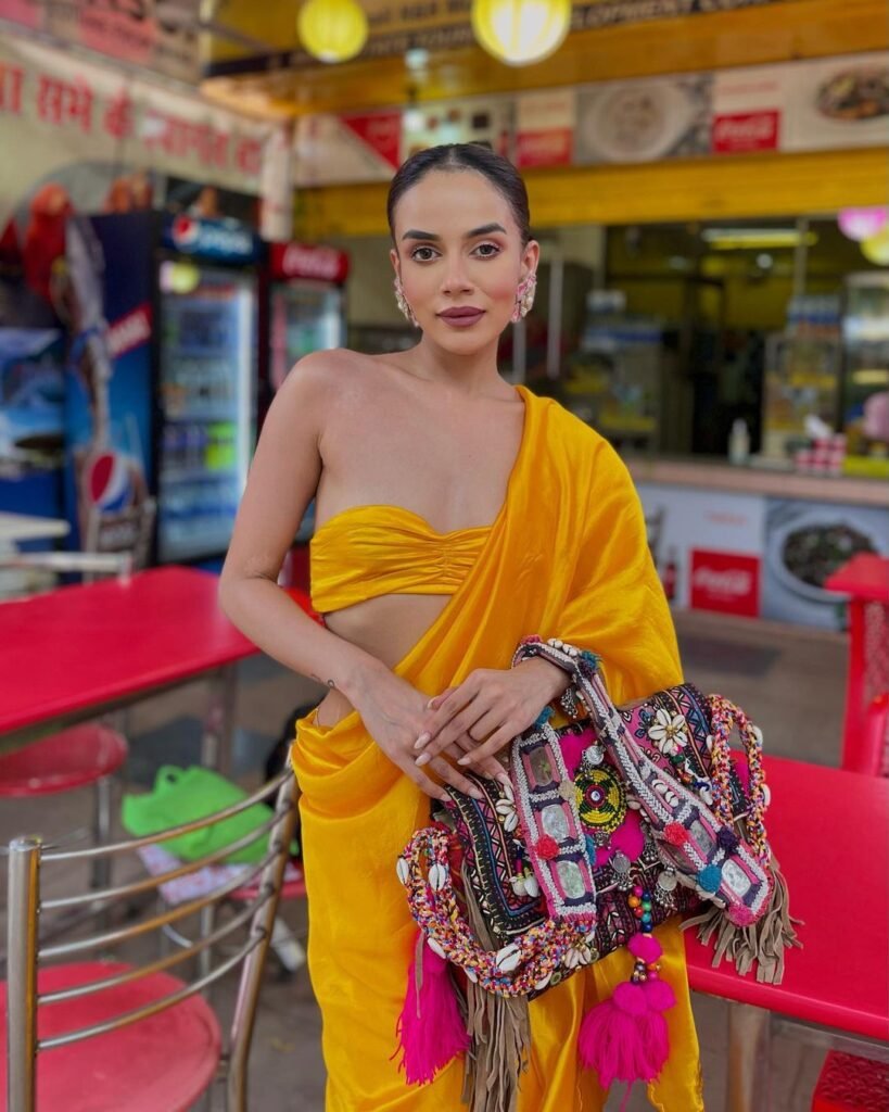 Shocking: Komal Pandey ने लिया कंटेंट क्रिएशन से ब्रेक